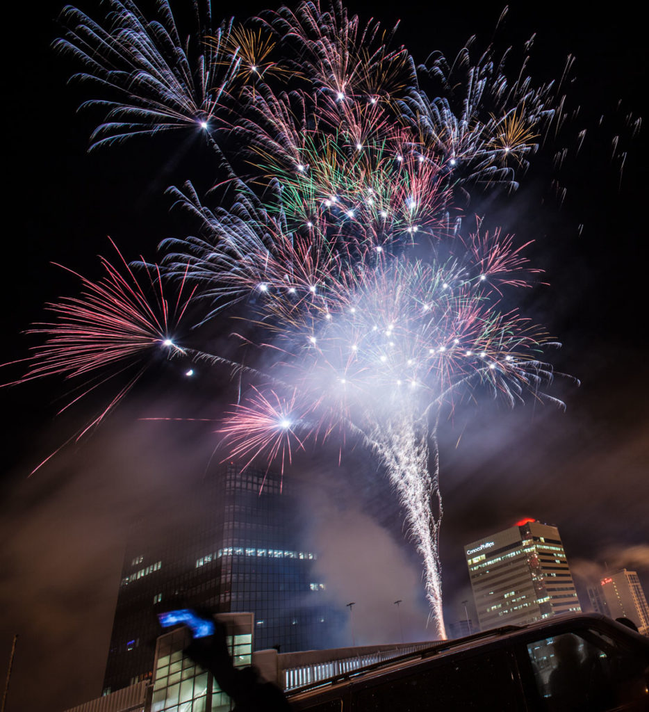 How to Photograph the Fur Rondy Fireworks